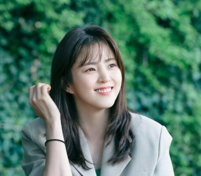 Top 10+ kiểu tóc Layer Medium Length cho bạn nữ thêm xinh