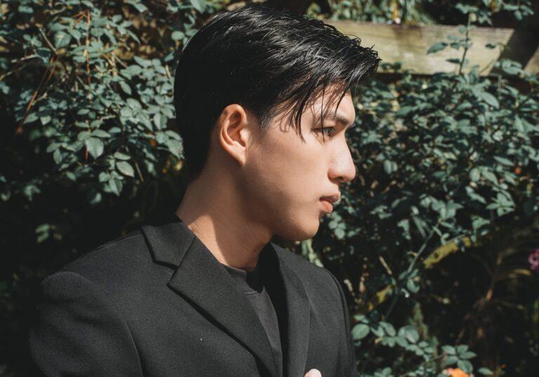 'Điên đảo' với 5 kiểu tóc Hiếu Thứ Hai khiến anh 'mlem' hơn